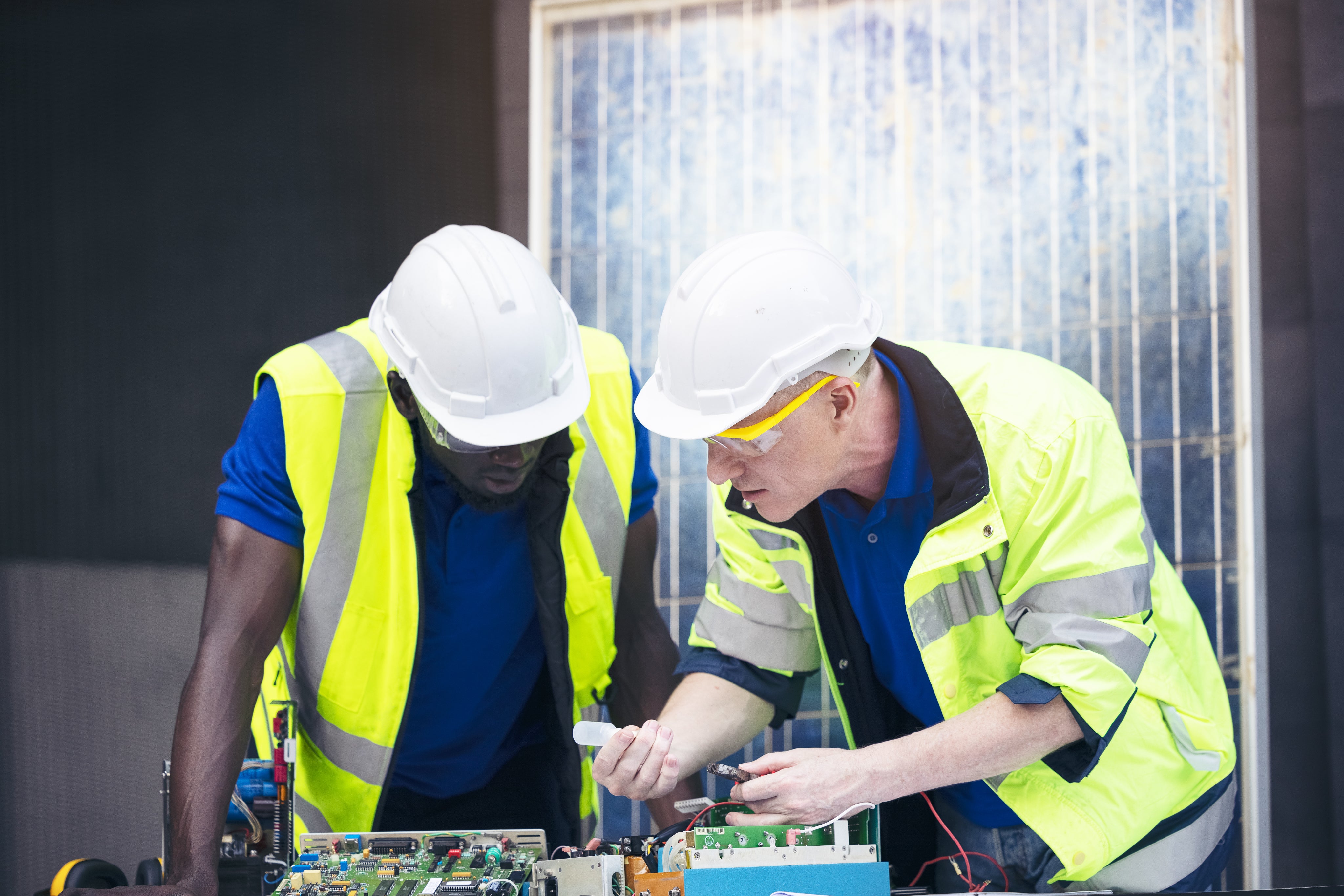 Qualified Electrical Worker (QEW) – Electrical Safety & Compliance Tra ...